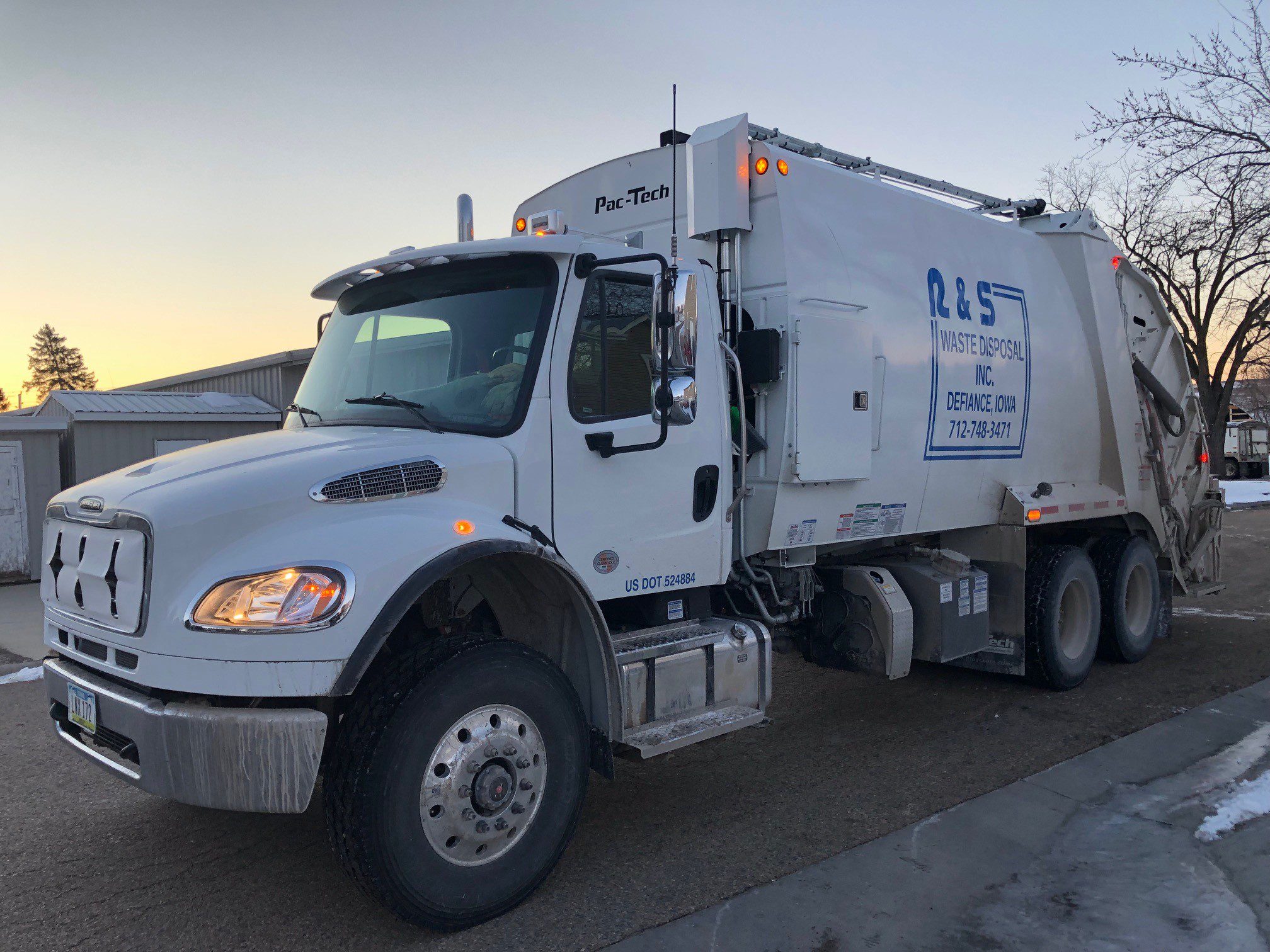 WANT TO BE PART OF A GREAT TEAM: - R & S Waste Disposal